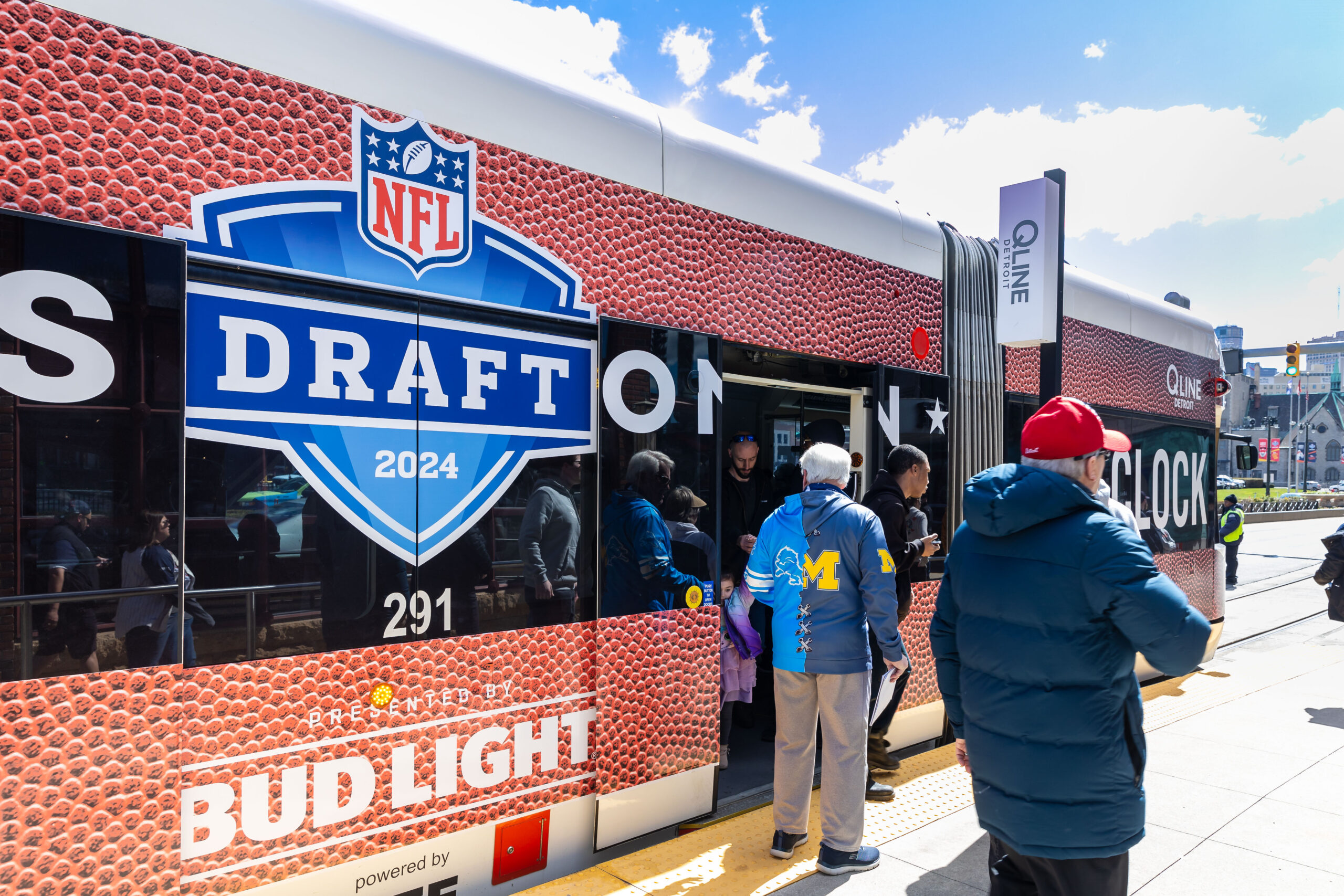 On The Line - QLINE : QLINE